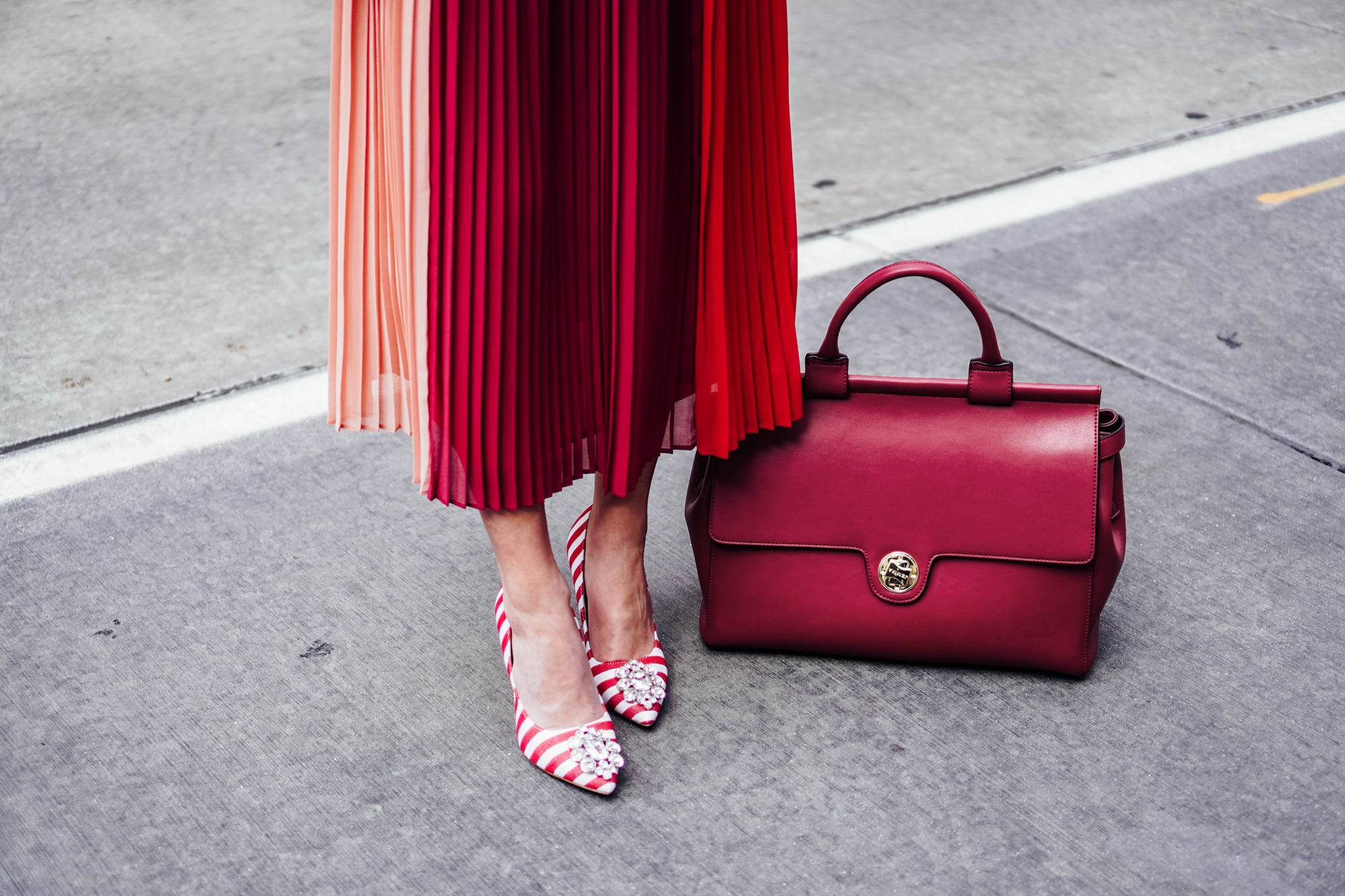 The Perfect Work Bag + JEMMA Giveaway - The Dandy Liar | Fashion ...